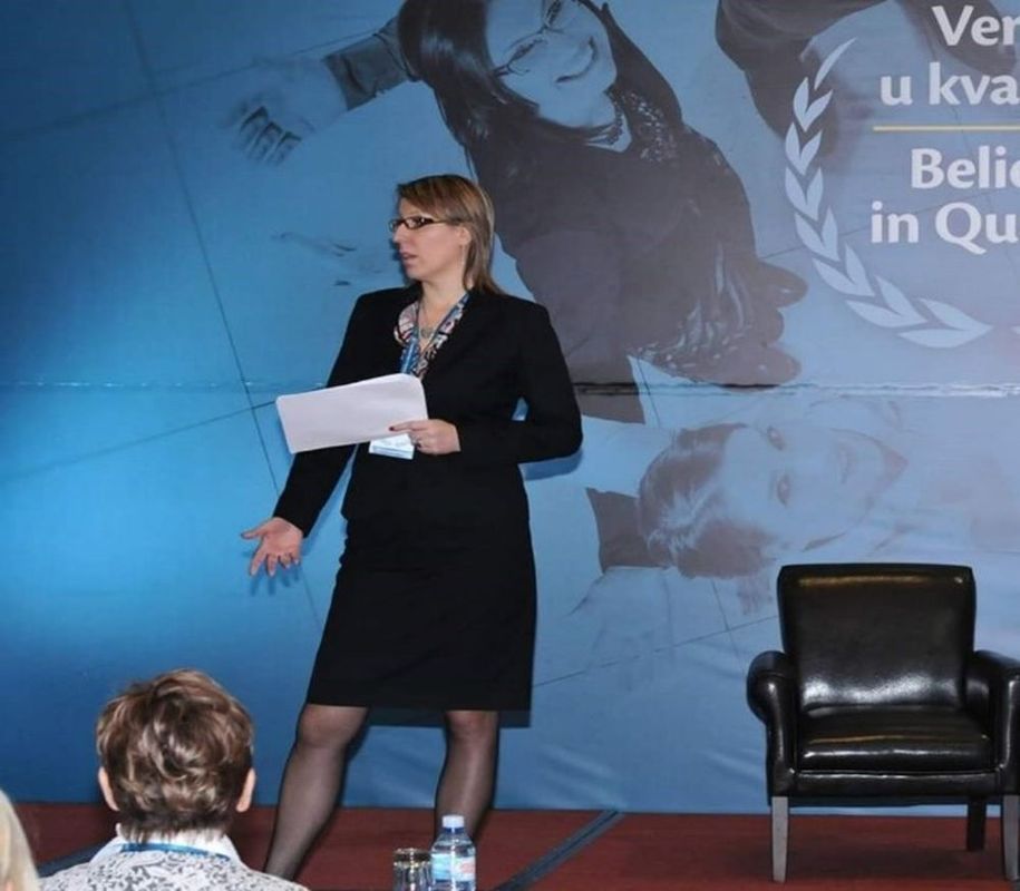 NLB DigIT DOO - Informacije o kompaniji, poslovi i iskustva | HelloWorld.rs